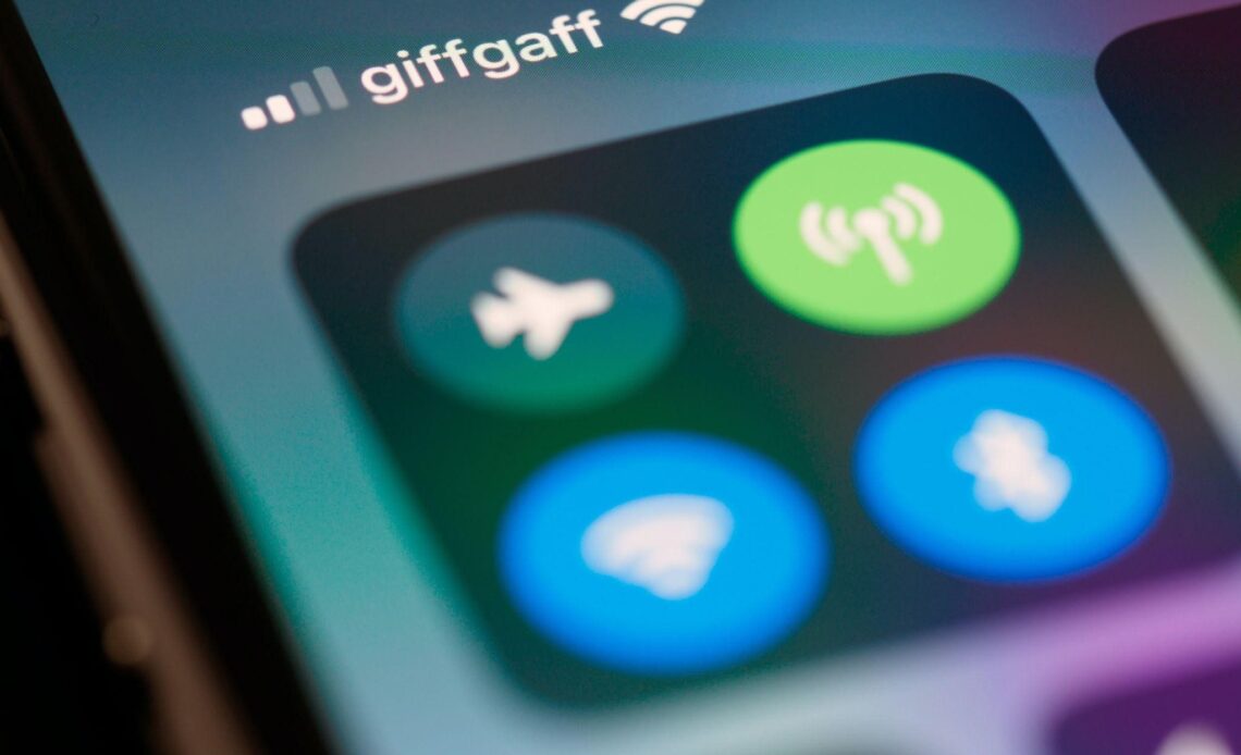 A Comprehensive Guide to Beacon Marketing - Miska